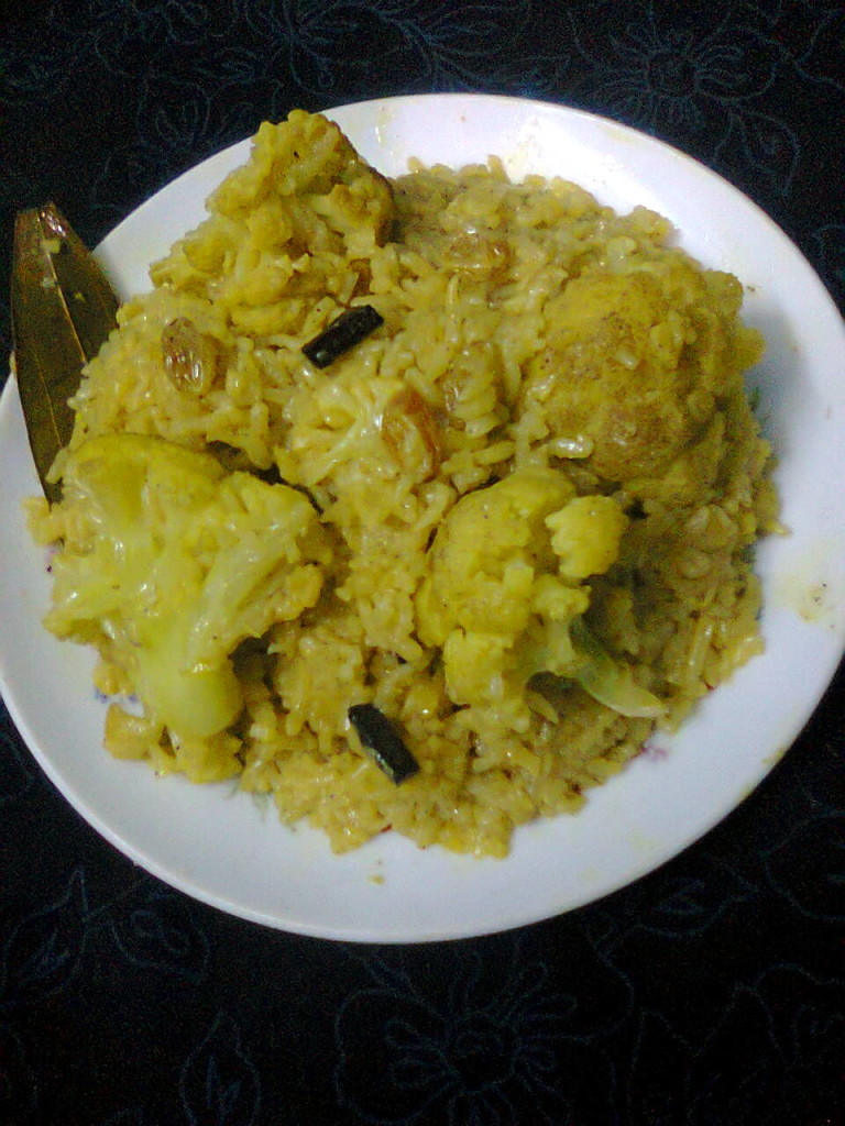 Pui Mituli - A Delicious Bengali Dish/Malabar Spinach Seeds (Pui Dana ...